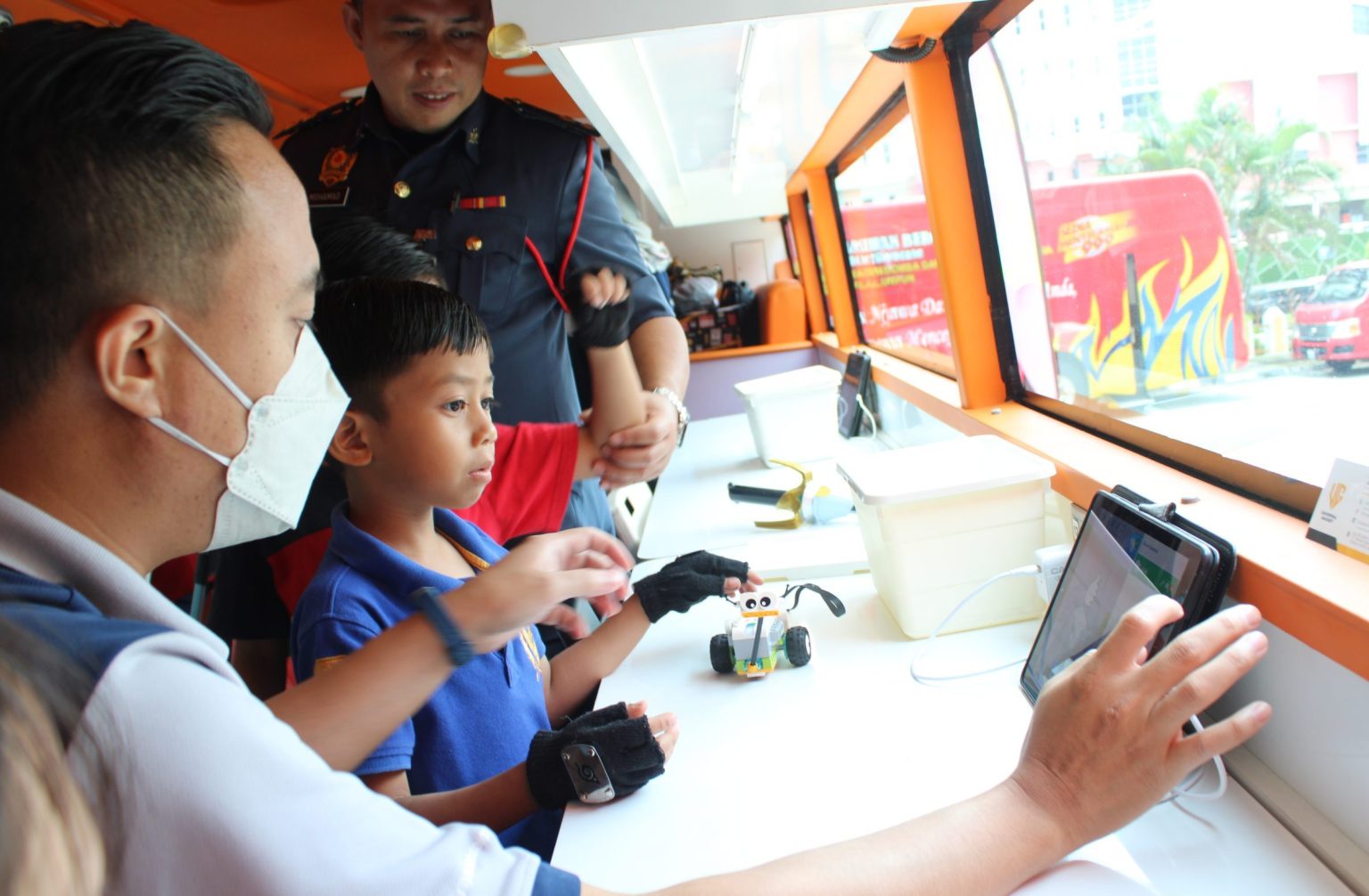 Laman Utama - Yayasan Bank Rakyat